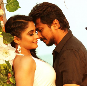 Alli Poo Nirathazhaki Song Lyrics